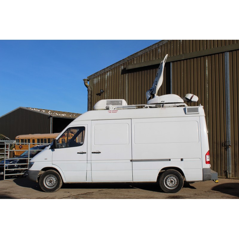 Mercedes Sprinter OB Van - 2004